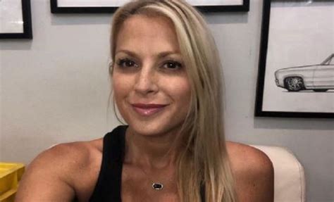 How Tall Is Amanda Martin Amanda Martin Age Bio Height Brothers