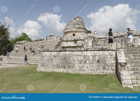 Observatory At Chichen Itza Editorial Photo 3210613