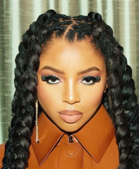 Jumbo Box Braids Hairstyles For Photoshoots