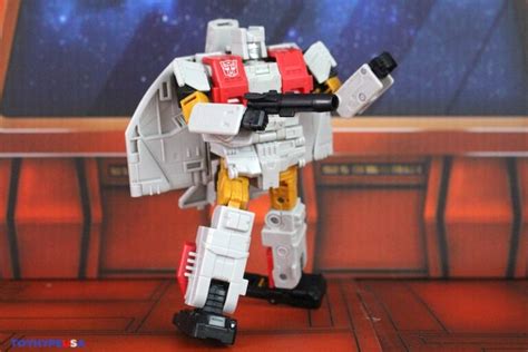 Hasbro Transformers Age Of The Primes Aerialbot Silverbolt Figure Review