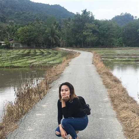 Biodata Penuh Fieya Julia Penyanyi Lagu Perasaanku Iluminasi