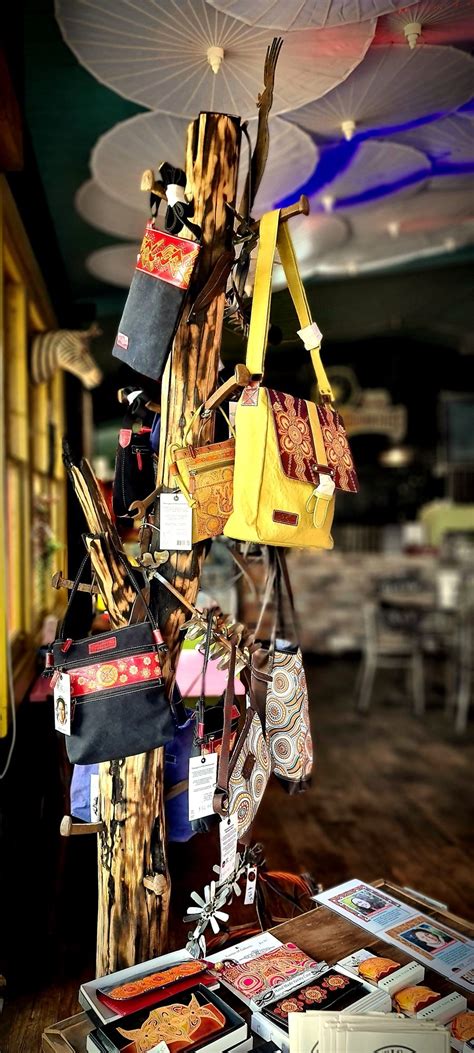 These All Aboriginal Rustic Ram （cafe And Restaurant）