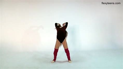 Anna Ocean Hot Gymnast Brunette With Small Tits Jasmine Black Eporner