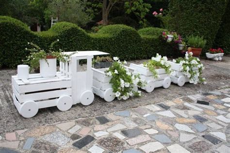 13 Creative Diy Crate Crafts To Take On Useful Diy Projects