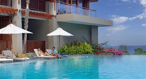 รีสอร์ทหรูในภูเก็ต Freedom Beach Avista Hideaway Phuket