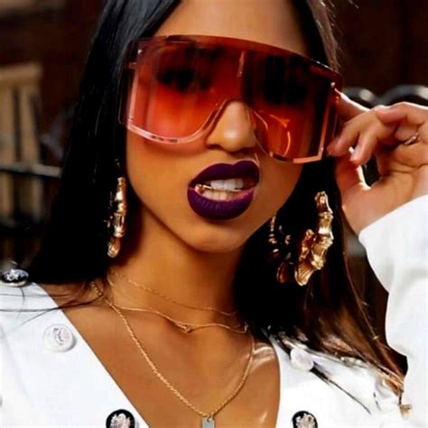 Red Gradient Sunglasses In 2024 Sunglasses Women Fashion Sunglasses Women Fashion