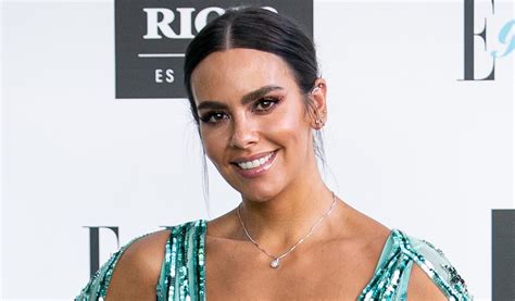 Cristina Pedroche In Bathing Suit Says Walk Away To Find Yourself