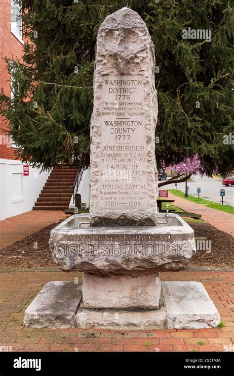 Jonesborough Tn Usa 9 April 2021 A Stone Monument Doubling As A