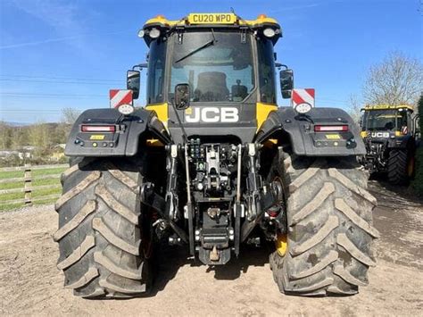 The Evolution Of Speed In Agriculture A Look At Jcb Fastracs Innovation And Models Growerexperts