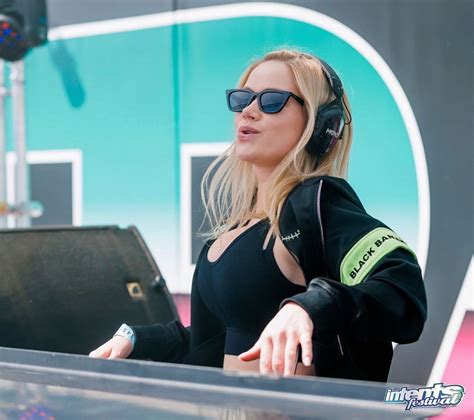 Dj Mandy Black Bananas