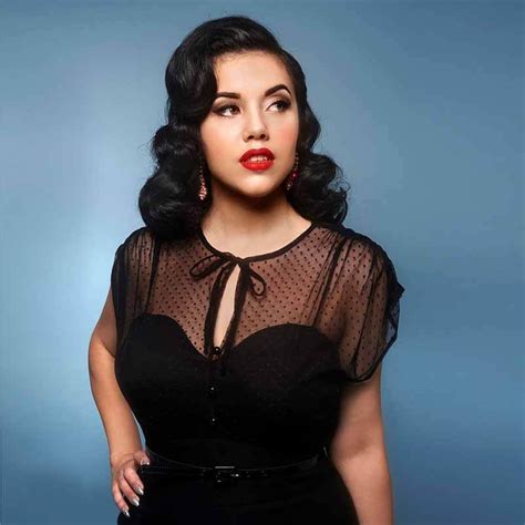 Cherry Dollface Mondo Kaos Og Ploug Fotografi I København