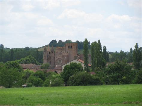 Abbaye De Simorre Magnifique église Abbatiale Fortifiée Tourisme