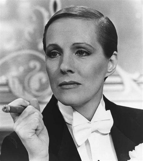 100 Julie Andrews Pictures