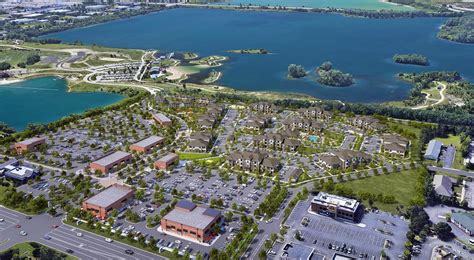 Waters Edge Amenities Crystal Lake Townhomes