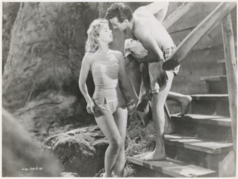 Yvette Vickers