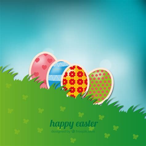 Free Vector Easter Background With Eggs In Grass