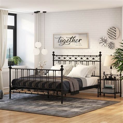 Black Iron Bedroom Ideas
