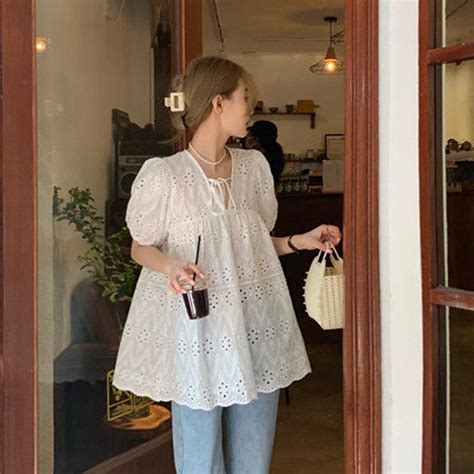 슈앤샵 💙당일출고🍂상체커버오버핏💙리본 브이넥 펀칭 레이스 자수 퍼프 반팔 미니 원피스 여름 블라우스 빅사이즈티 나시 레이어드 빈티지 흠뻑쇼 워터밤 휴양지룩 데이트 임부복