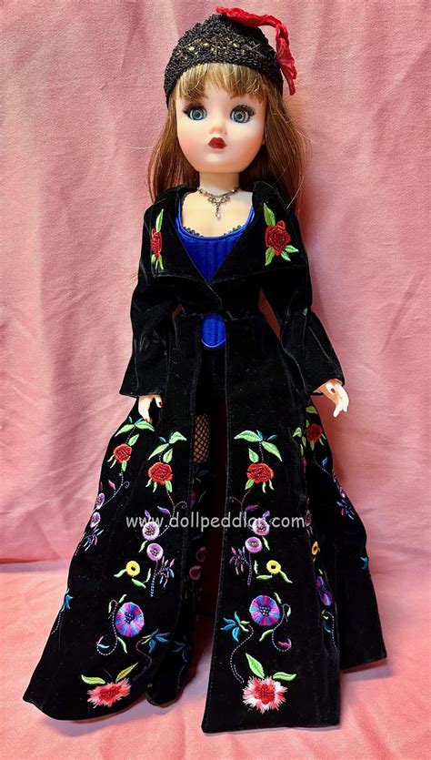 Alexander Cissy Seventies Strut 21″ Le350 Never Removed From Box