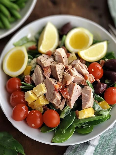Irresistible Classic French Niçoise Salad With Tonnino Tuna