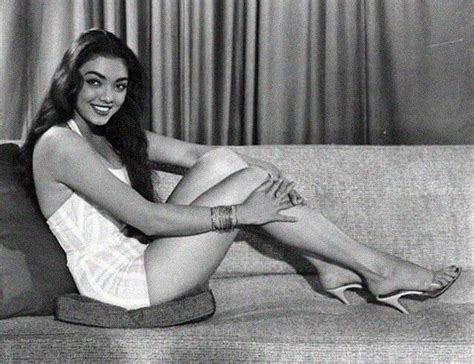 Maureen Hingert Roldschoolhot