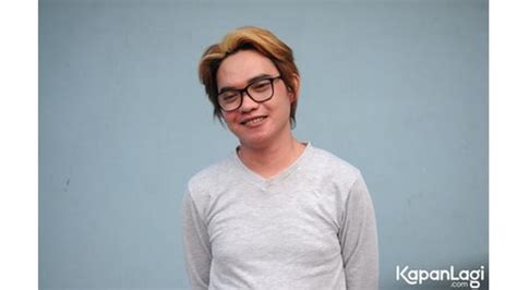 7 Nama Asli Gitaris Top Indonesia Bobby Kool Sid Paling Panjang Hot