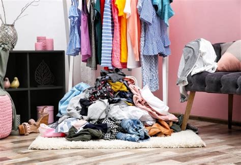 Bed Bugs In Clothes Can Bed Bugs Live In Clothes Pest Samurai