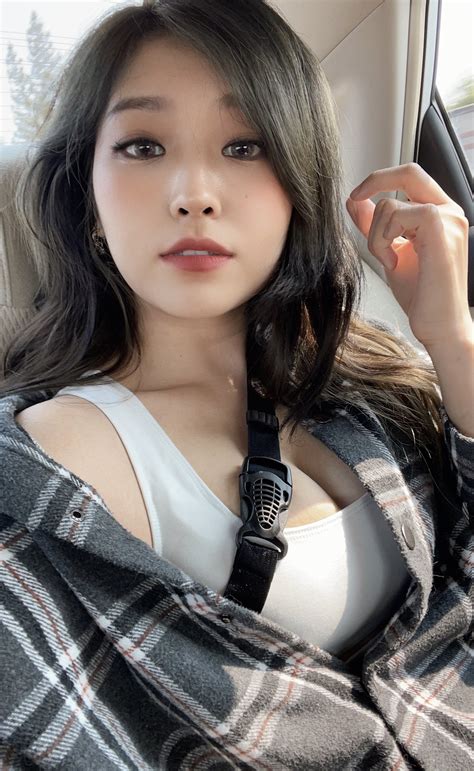 Pretty Eyes R Realasians