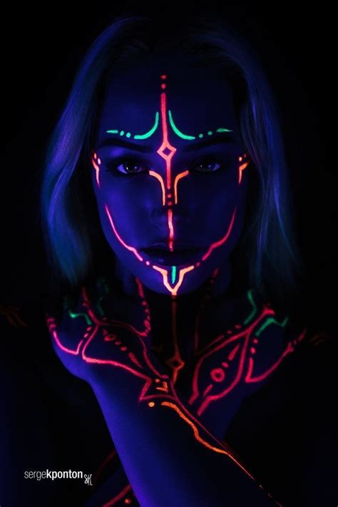 11 Glow In The Dark Makeup Looks That Will Totally Mesmerize You Artofit