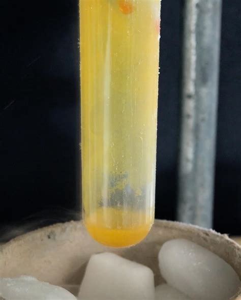 Solid Chlorine Dioxide Clo2 R Chemistry