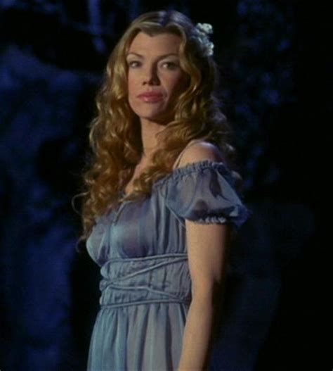 Stephanie Niznik Pictures 9 Images