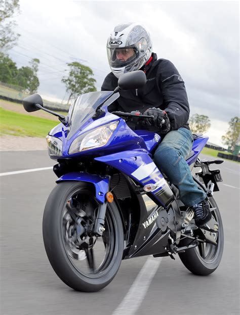 Yamaha YZF R Review WebBikeWorld