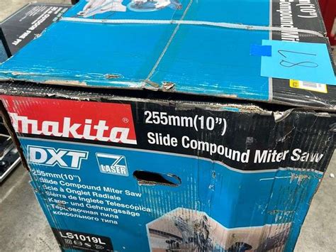 Makita Dxt 10 Slide Compound Miter Saw In Box Earls Auction Company