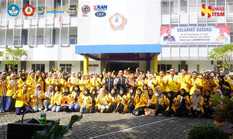 Mengabdi Untuk Negeri Ratusan Mahasiswa Its Mandala Jember Dilepas Ke