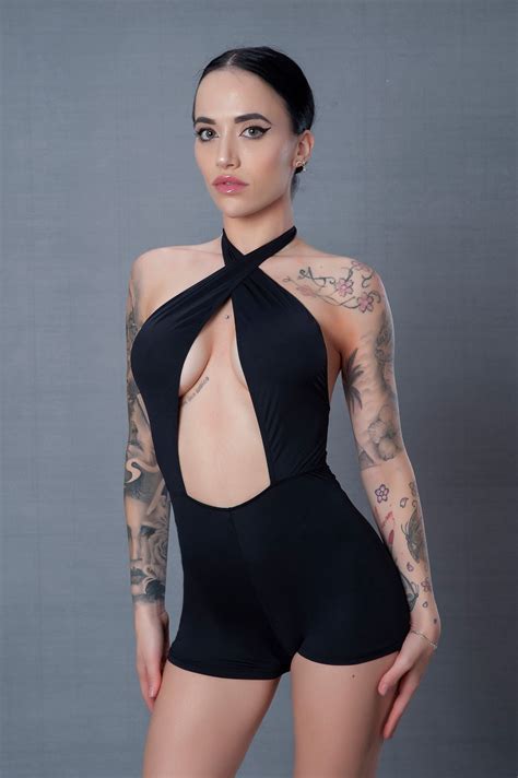 Mono De Atar Corto Negro Con Sexy Escote Nando Barcelona