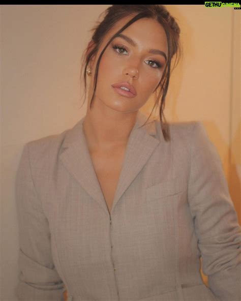 Adèle Exarchopoulos Wiki Biography Age Photos Spouse And More