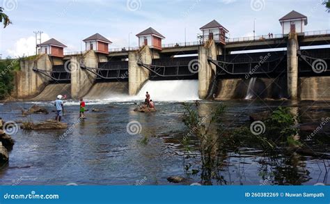 Large Irrigation Dam Stock Image 45403225