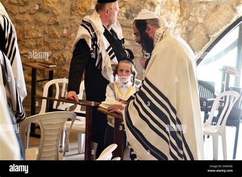 Israel Clothing Traditional At Judy Acosta Blog