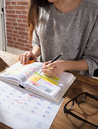 Calming Anxiety With The Brain Dump Method SmartFem Magazine