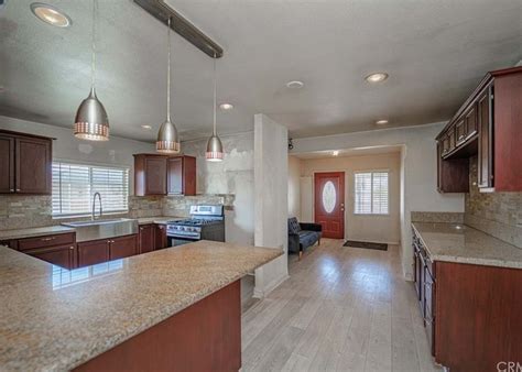 15807 Ceres Ave Fontana Ca 92335 Redfin