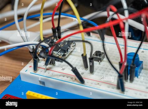 Le luxmètre basé sur Arduino comme contrôleur principal et BH1750 comme cellule de mesure Les