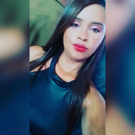 Iza Mendes Iza7082 • Threads Say More