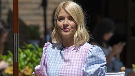 Wallpaper Holly Willoughby Free