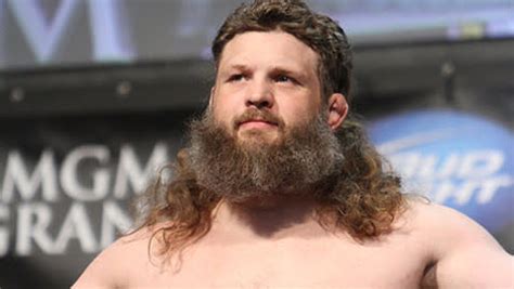 Roy Nelson Sets Ufc Record In Ufc 161 Loss Yahoo Sports