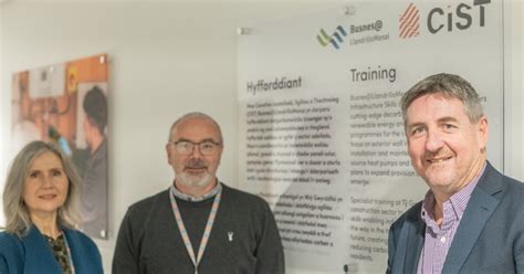 Cist Centre At Penygroes To Benefit Gwynedd… Grŵp Llandrillo Menai