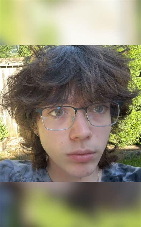 Hello I Am A Twink With Glasses Hair Style My Style