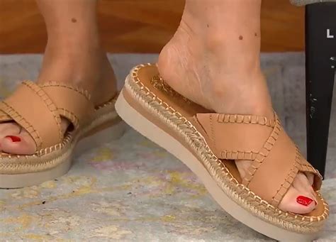 Mary Beth Roes Feet
