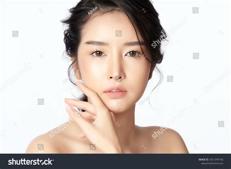 Average Chinese Woman Face