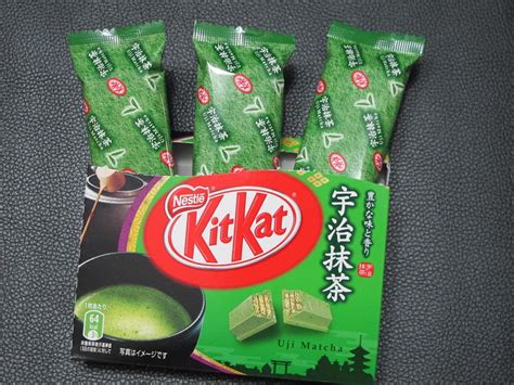 「對了，去上海吧！」yes，go Shanghai！「好了，到大陸工作吧！」 日本機場必買伴手禮kit Kat「和風口味」限定版 和莓口味 與 宇治抹茶口味 Lotte64層鬆軟酥脆千