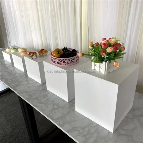 Acrylic Display Stands Elegant Solutions For Desserts